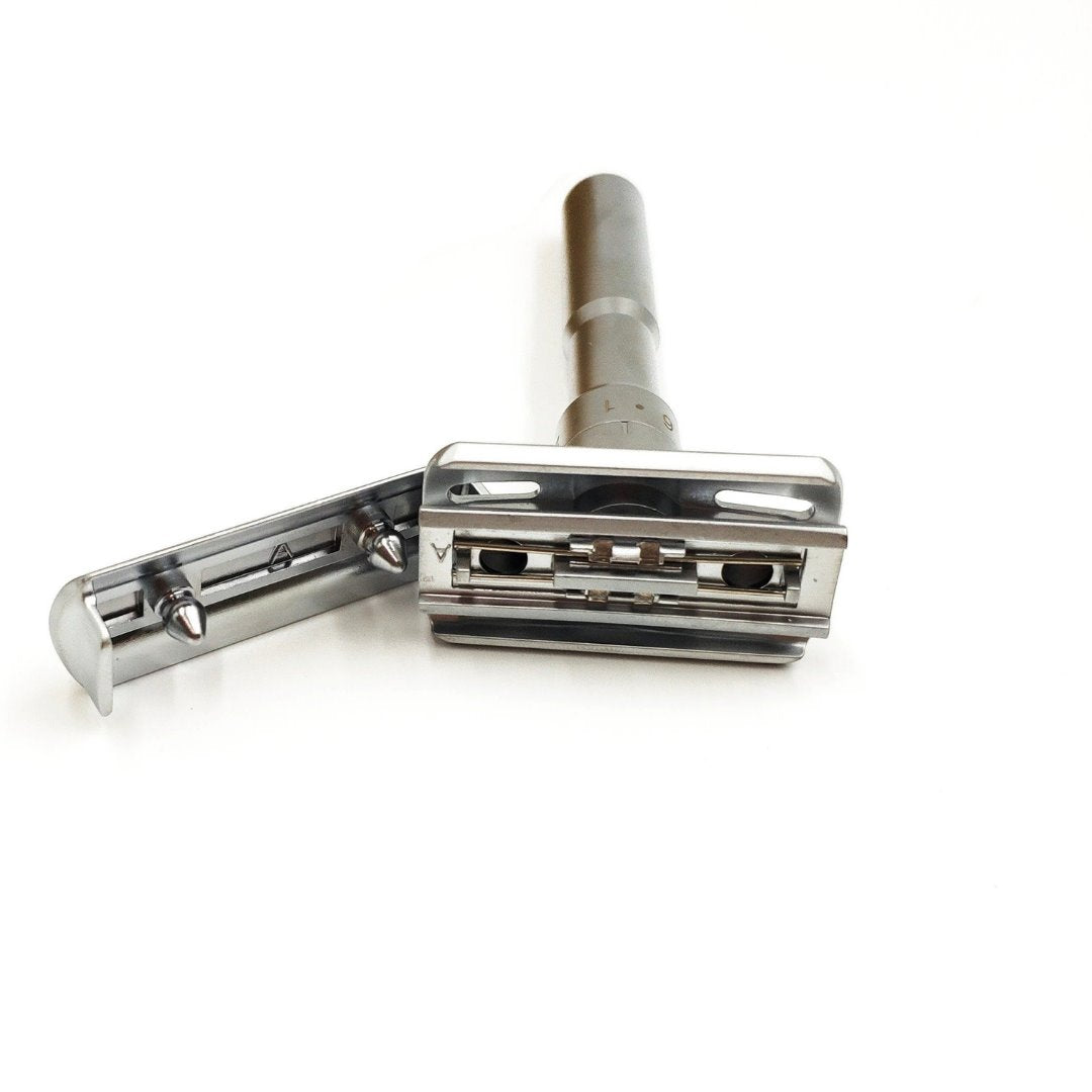 Adjustable Double Edge Safety Razor + 5 Titanium Blades | GR
